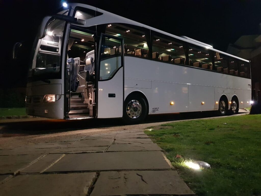 Coach - 54 seats - Easy Travel In UK